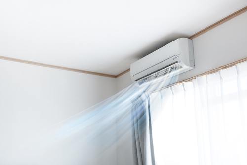 How does the air ionizer in the air conditioner work? - Climapolska Warsaw